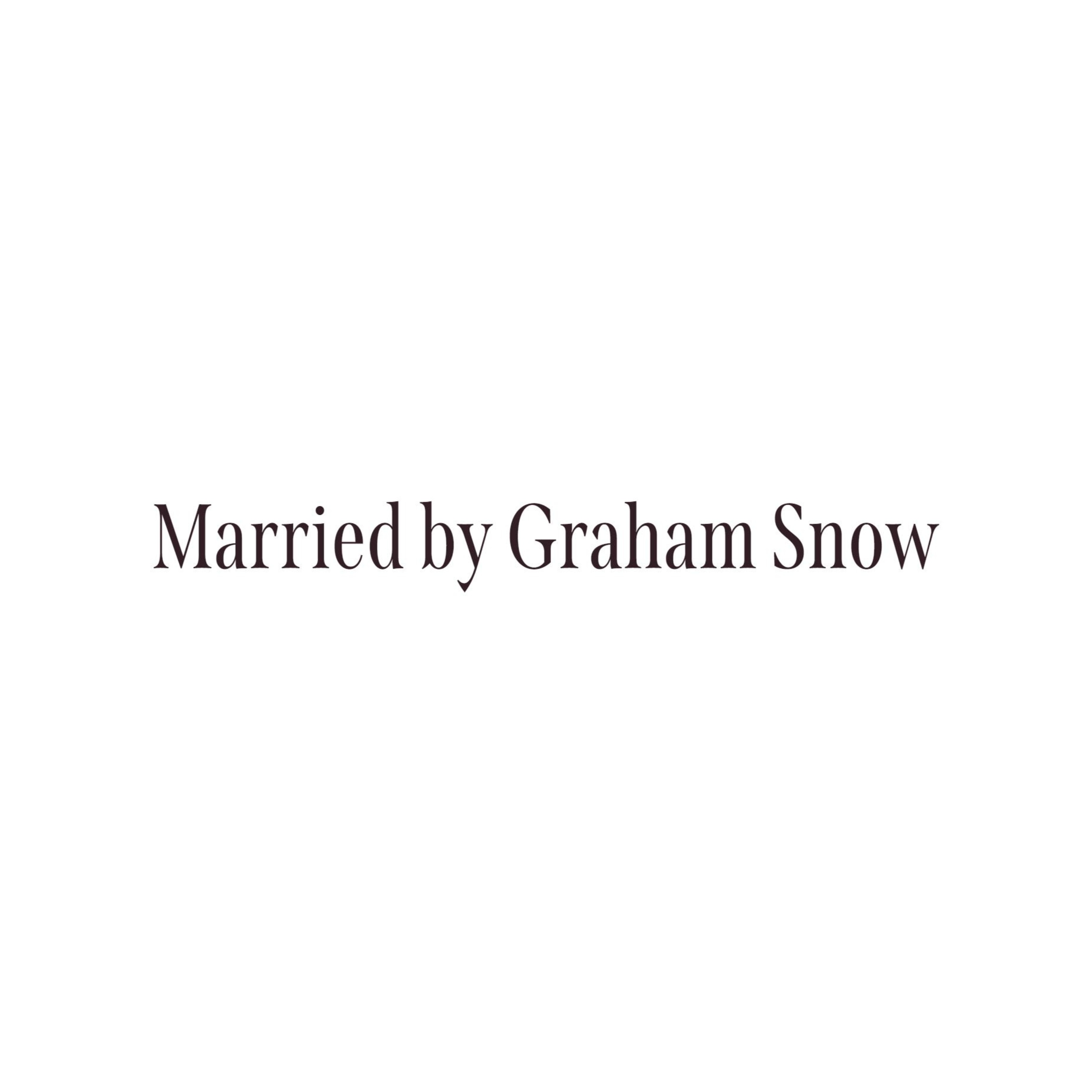 Married by Graham Snow - Marriage Celebrants Browns Plains | Easy Weddings