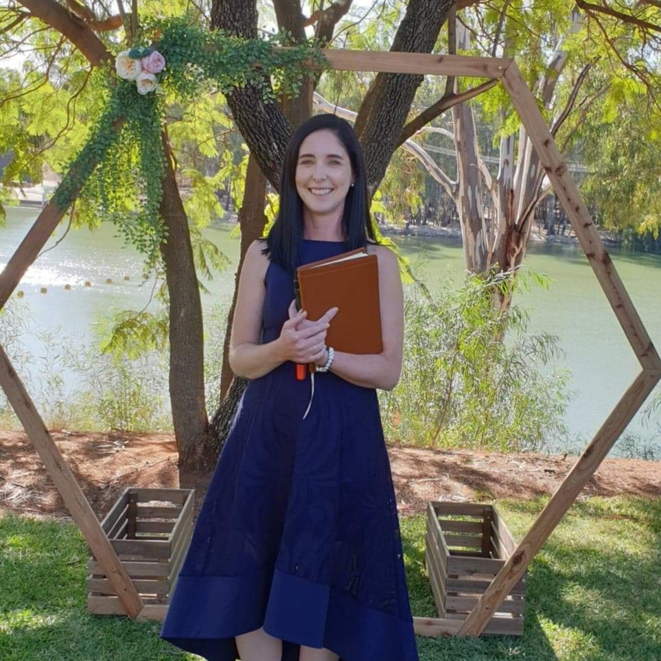 Rebecca Kilpatrick - Moments that Matter - Marriage Celebrants Mildura ...