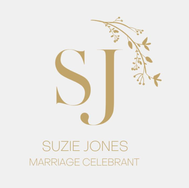 Suzie Jones Celebrant - Marriage Celebrants Varsity Lakes | Easy Weddings